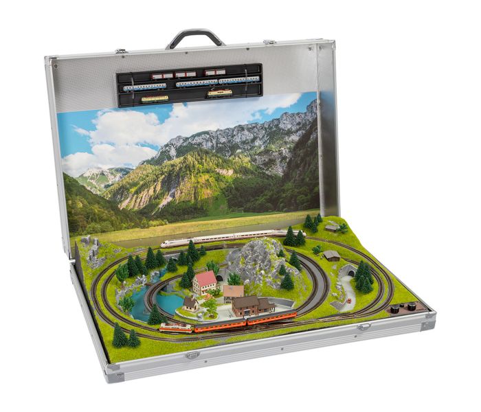 Bozen Complete Model Railway in a Briefcase-Noch-88320 | Gaugemaster