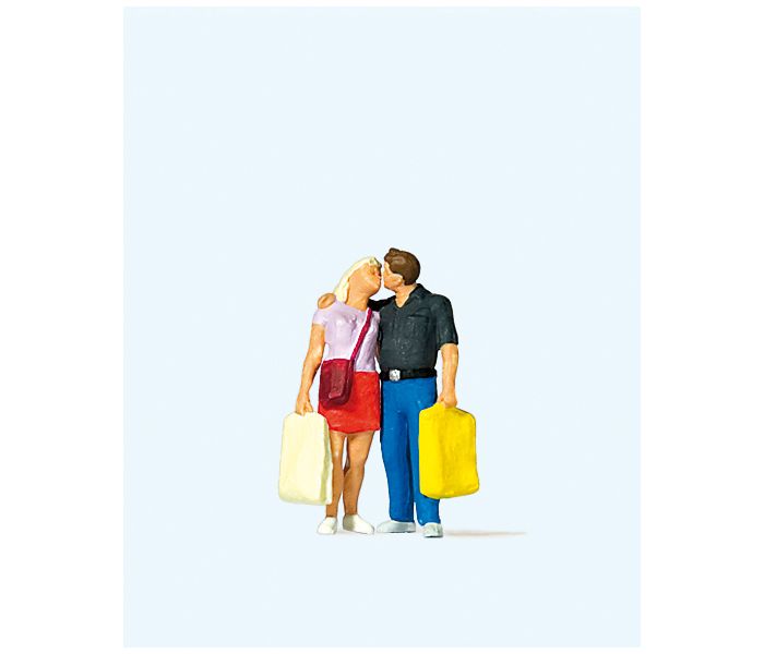 Kissing Couple Figure-Preiser-28185 | Gaugemaster