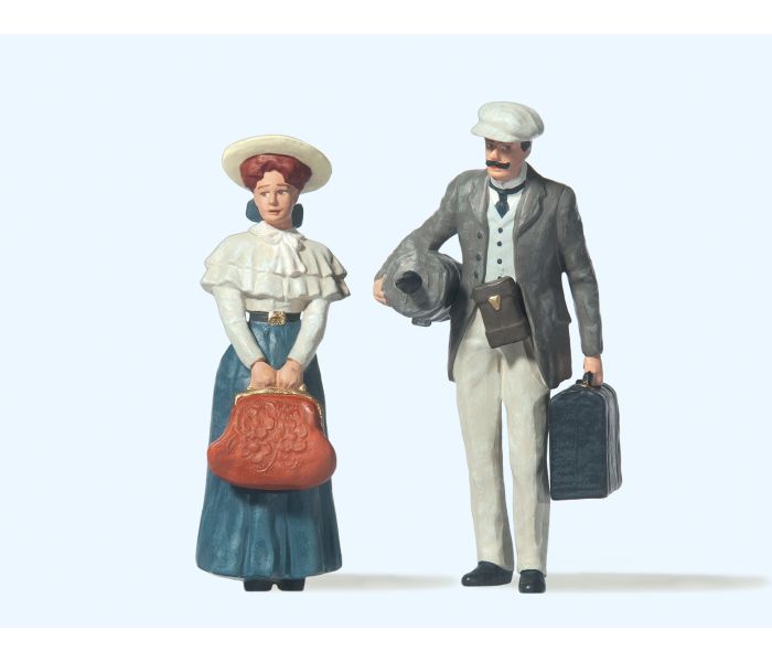 Travelling Couple Figure Set-Preiser-45052 | Gaugemaster