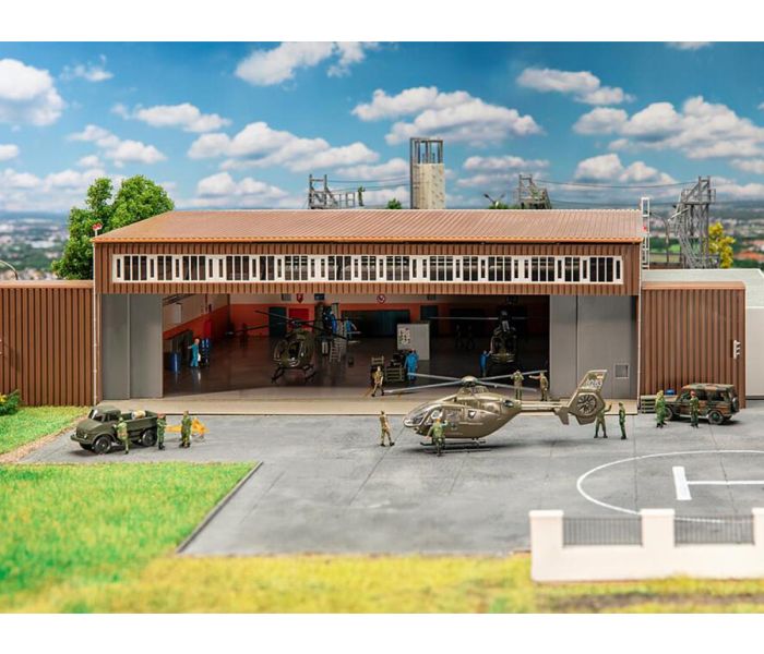 Hangar with Helicopter Military Kit III-Faller-144111 | Gaugemaster