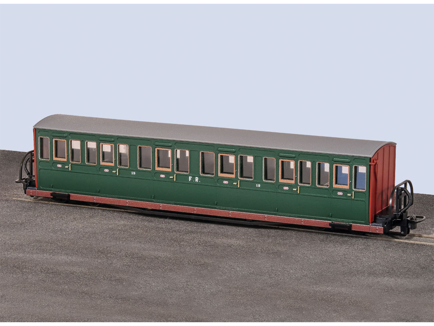 Peco Announce New OO9 Ffestiniog Bowsider Coaches | Gaugemaster